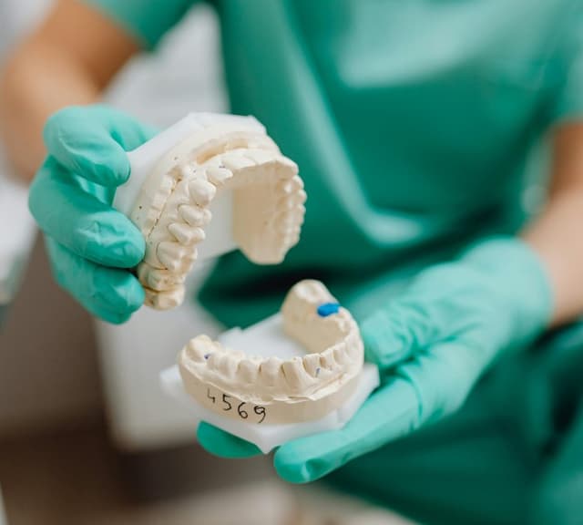 Protesi Dentaria: Soluzioni Fisse e Mobili | Studio Dentistico Mattoli